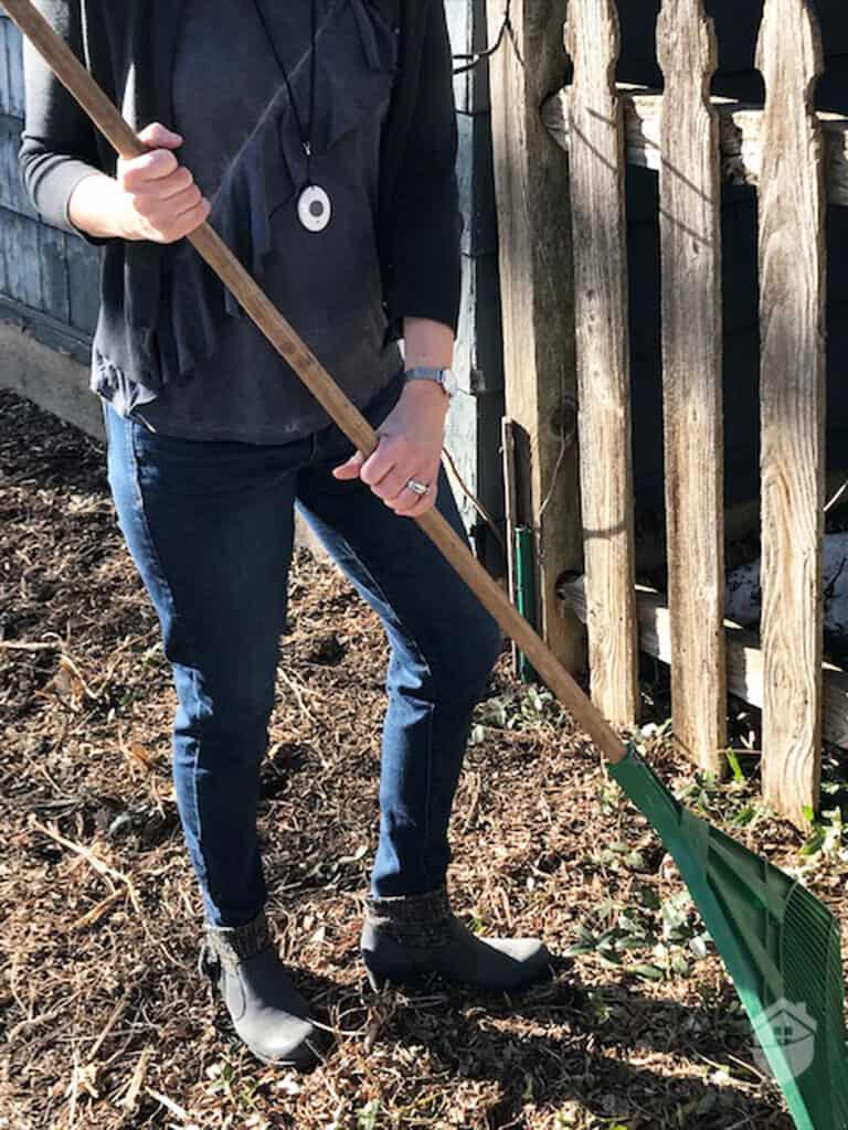 Best Fall Detection Devices in 2025 | SafeHome.org